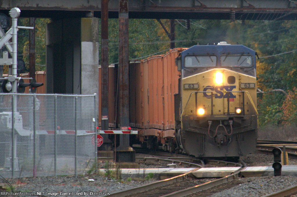 CSX AC44CW 63 leads Q706-19